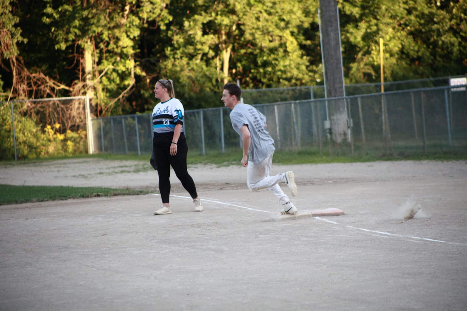 Adult, Men's, Coed Softball Leagues | Metro Grand Rapids - Rec Sports